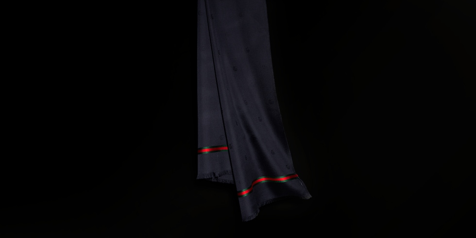 Double G silk cotton jacquard stole in dark blue | GUCCI® UK
