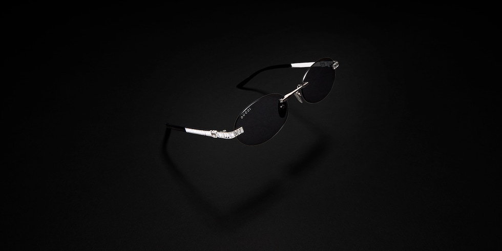 Oval-frame sunglasses in silver metal | GUCCI® ZA