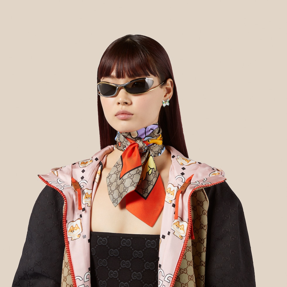 GG silk twill neck bow in beige and ebony | GUCCI® UK