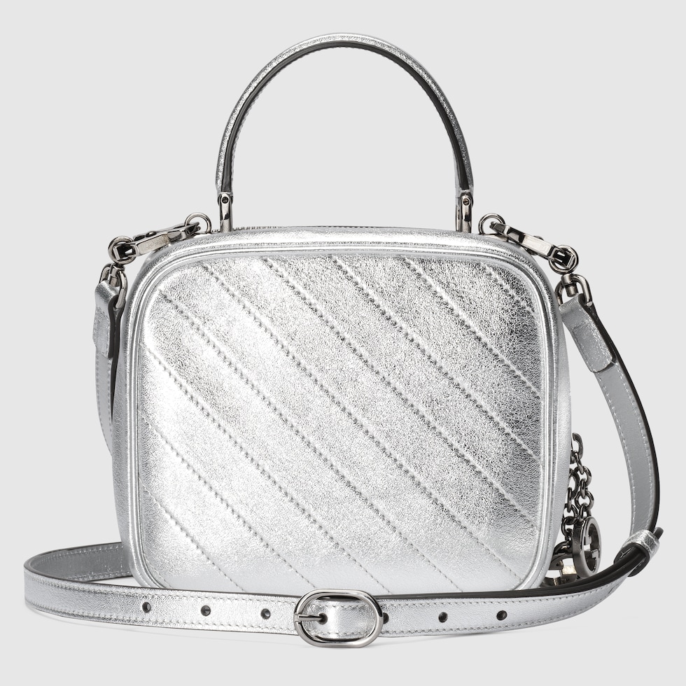 Gucci Blondie top handle bag in metallic silver leather | GUCCI® PT