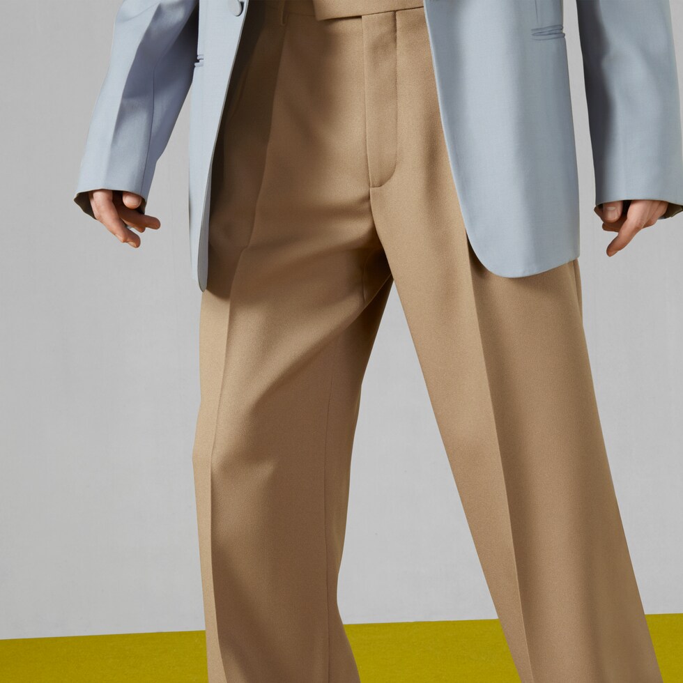 Pantalon élégant en coutil fluide en marron clair | GUCCI® FR