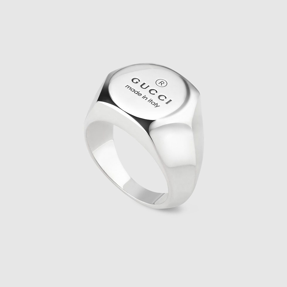 Anello a fascia larga con trademark in argento 925 | GUCCI® Italia
