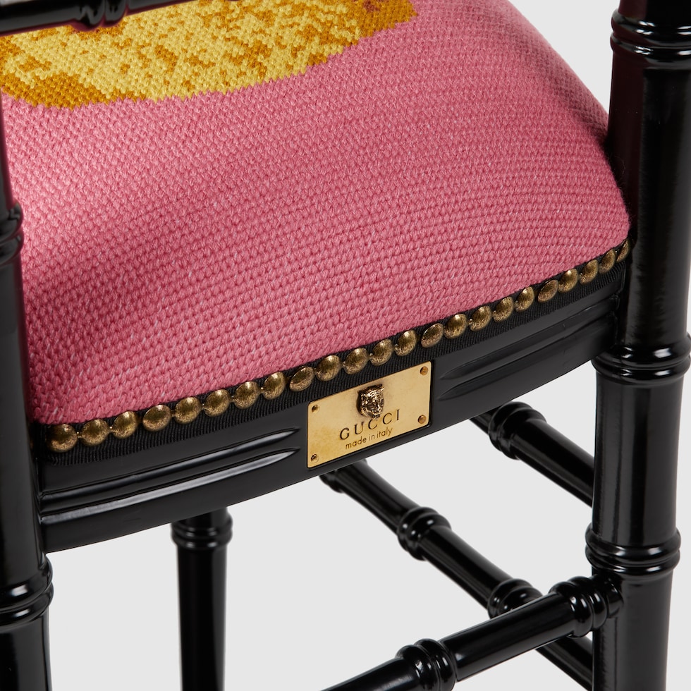 Chiavari chair with Gucci bear embroidery in pink wool blend | GUCCI® 香港