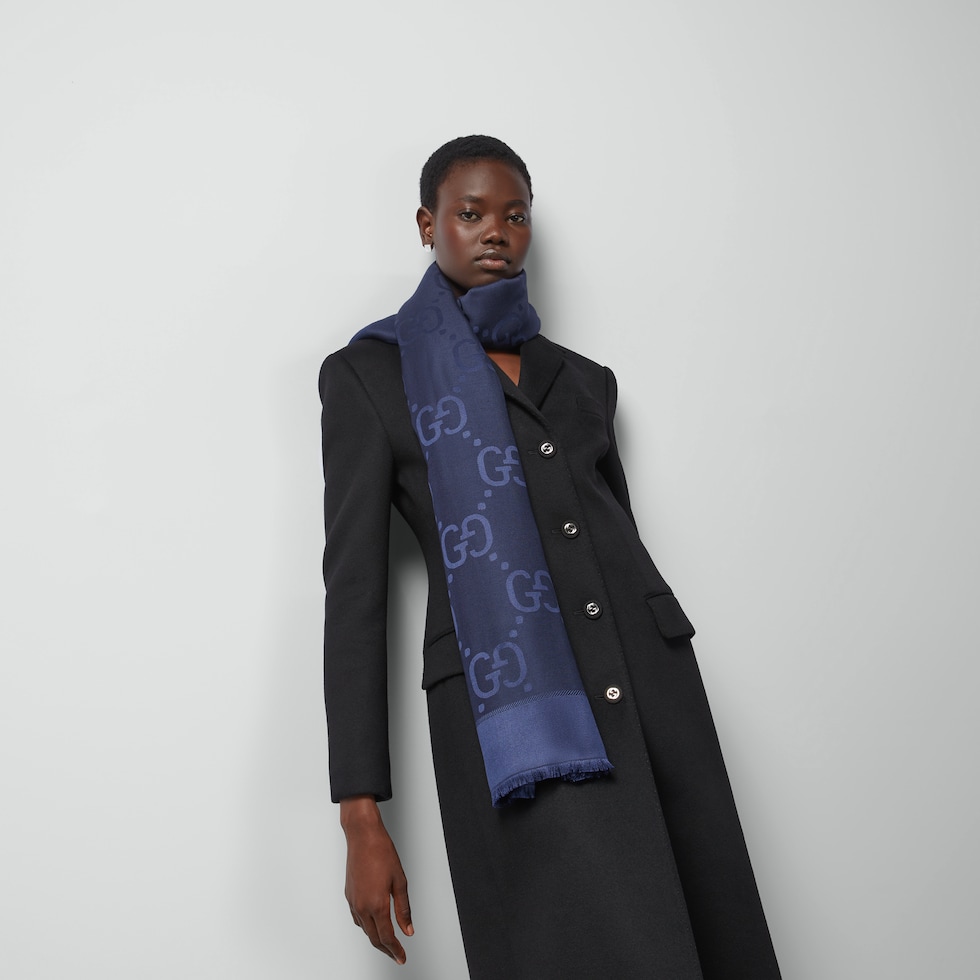 Scialle in lana e seta jacquard con motivo GG in blu scuro | GUCCI® IT