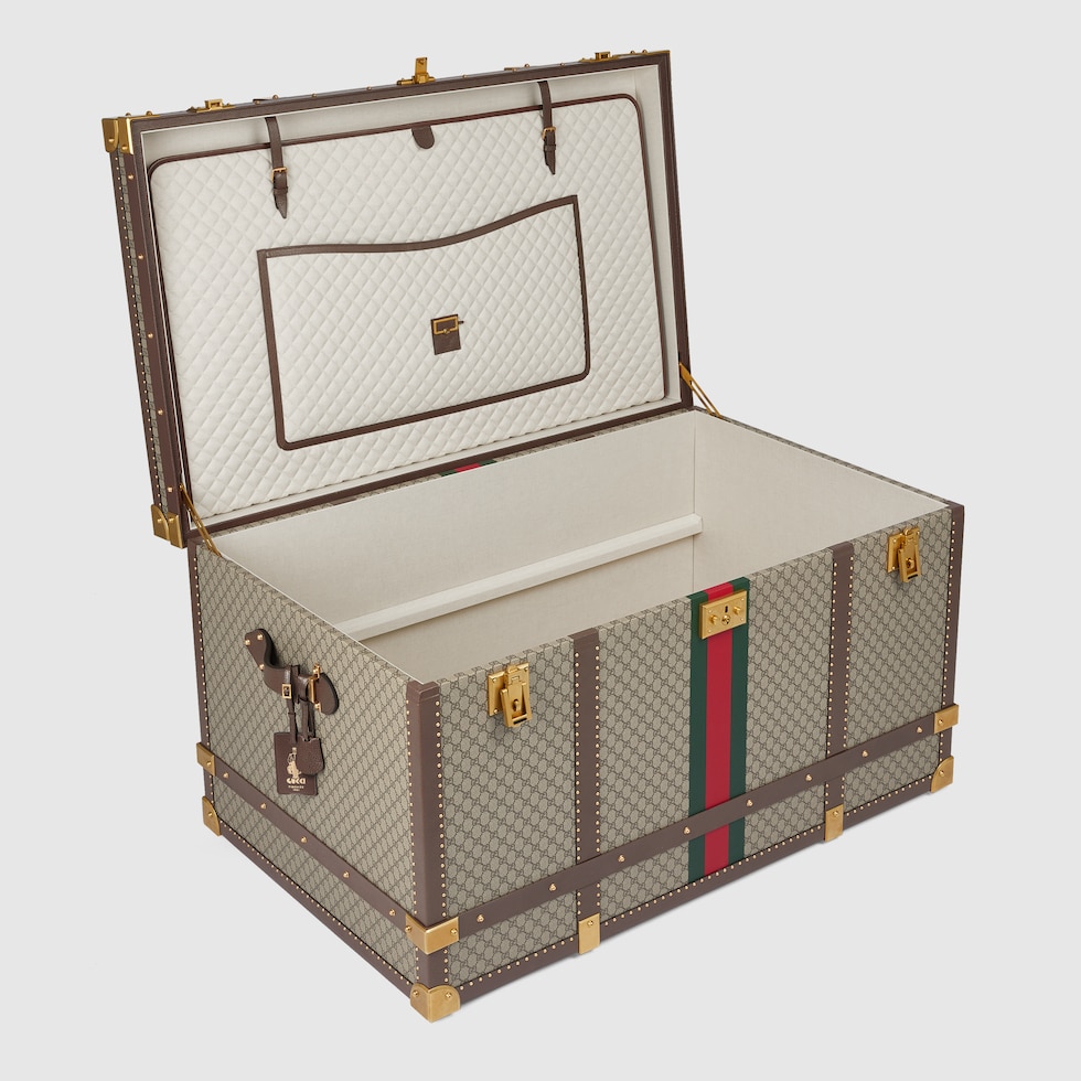 Gucci Savoy trunk in beige and ebony Supreme | GUCCI® UK