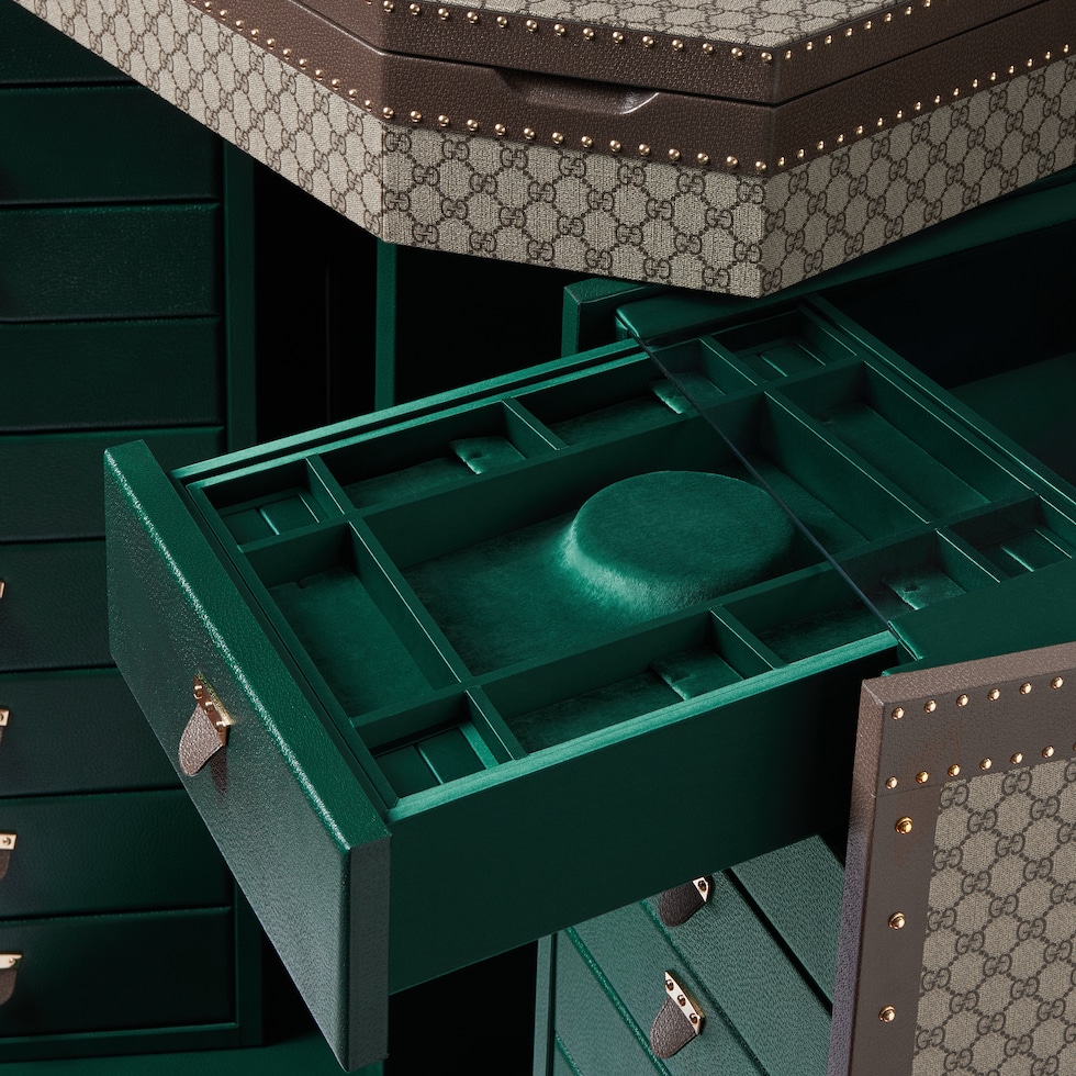 GG Supreme Jewellery Trunk in beige and ebony GG Supreme | GUCCI® AE