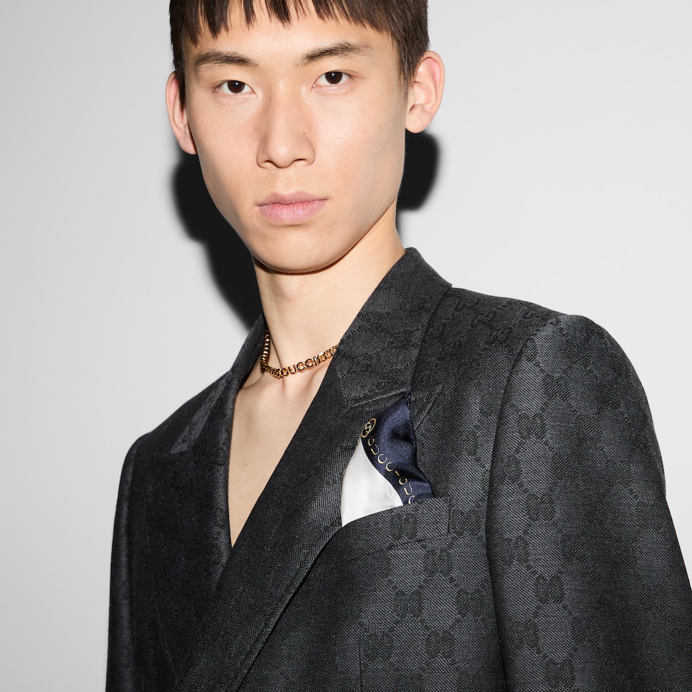 Interlocking G Gucci chain silk pocket square in ivory | GUCCI® US