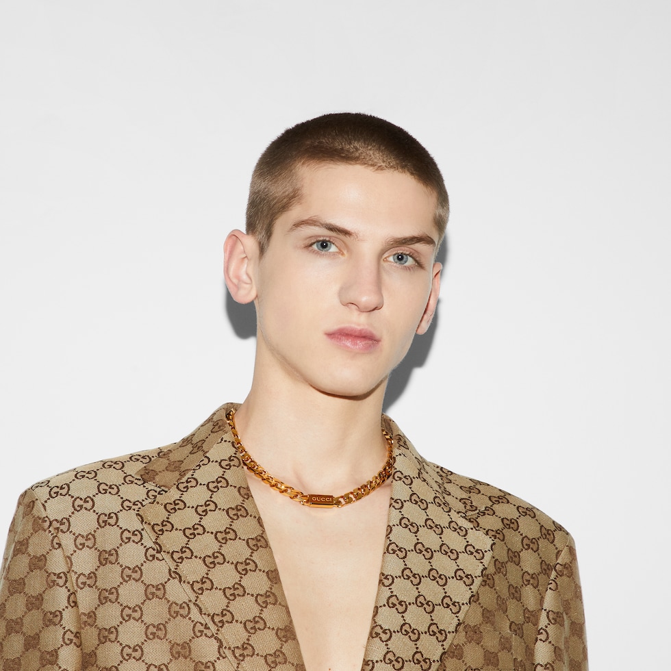 Gucci Script chain necklace in yellow gold-toned metal | GUCCI® US