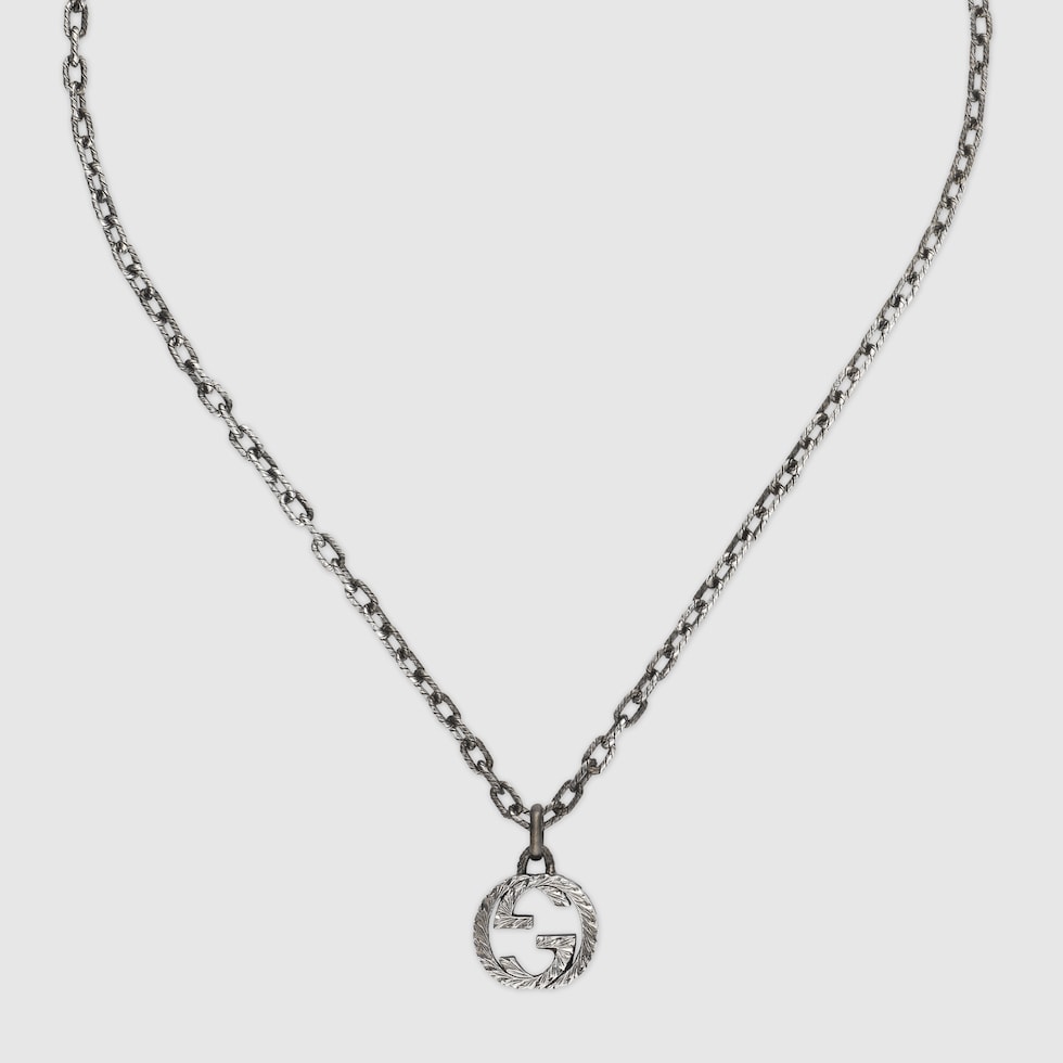 Collar Gucci Interlocking con colgante en Plata de ley 925 | GUCCI® ES