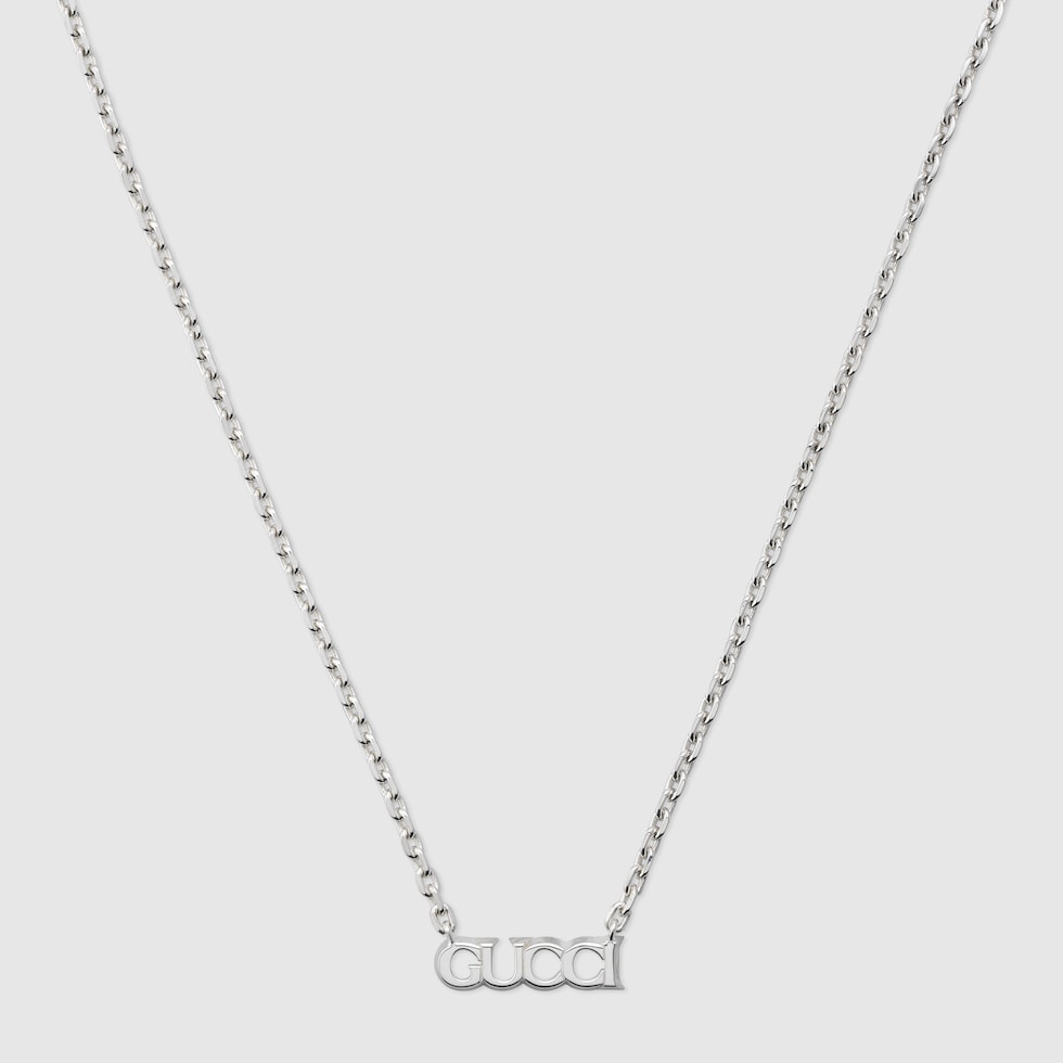Necklace with Gucci script pendant in 925 sterling silver | GUCCI® 香港