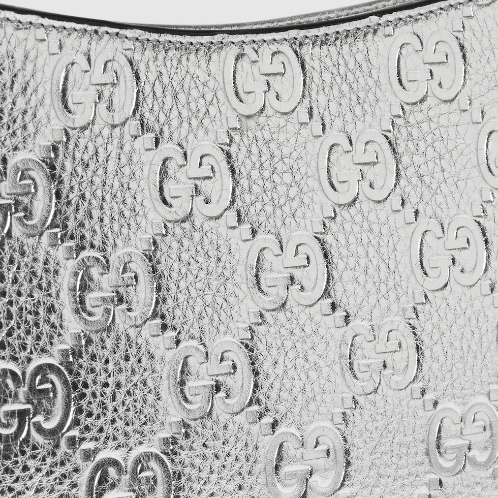 GG Emblem medium shoulder bag in silver leather | GUCCI® 香港