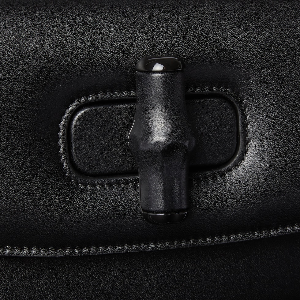 Gucci Bamboo Diva small top handle bag in black leather | GUCCI® TR