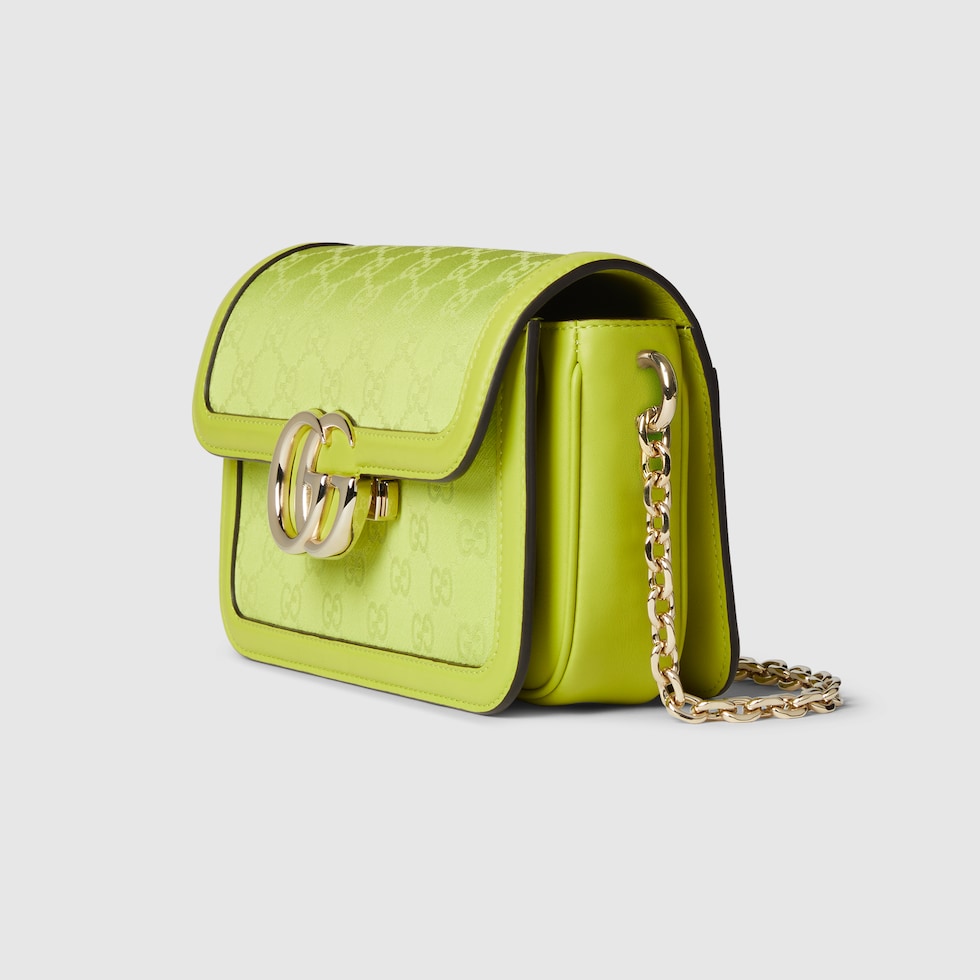 กระเป๋า Gucci Go small shoulder bag inผ้าแคนวาส GG สีเขียวสด | GUCCI® TH