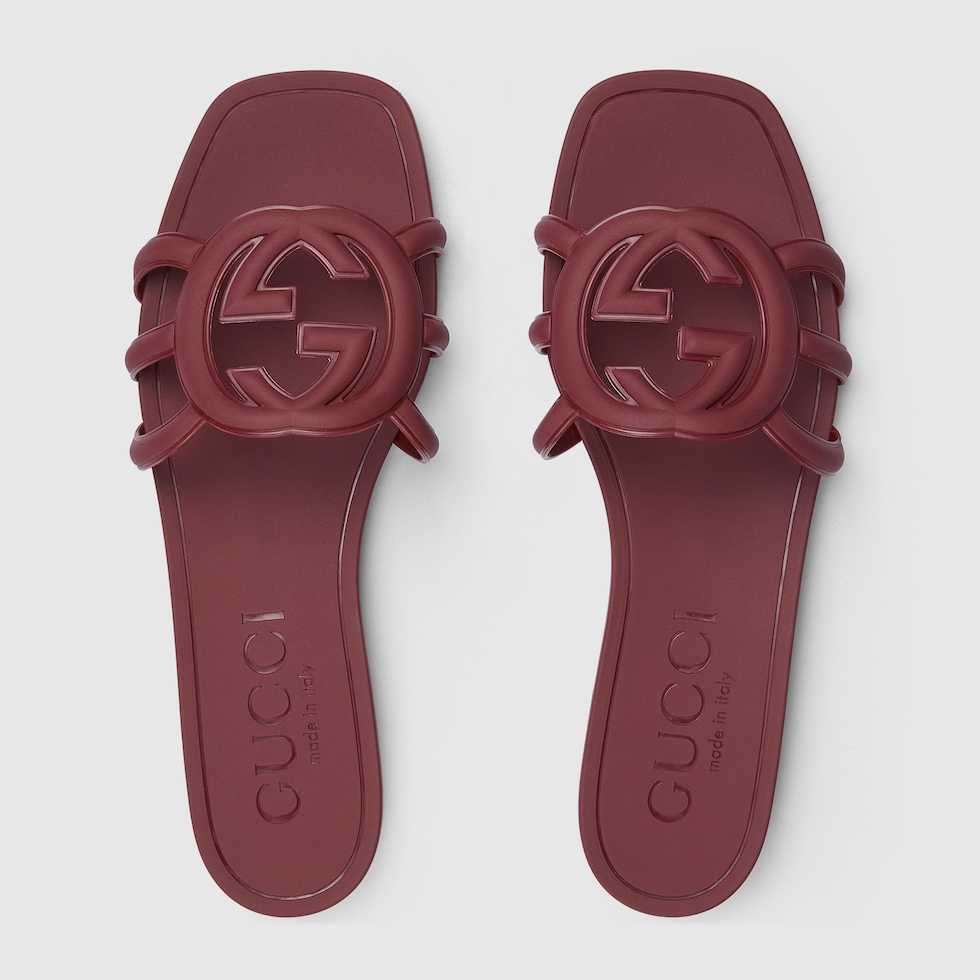 Women's Interlocking G slide sandal in Rosso Ancora rubber | GUCCI® UK