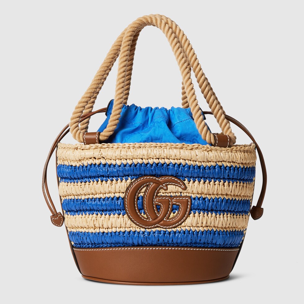 Woven mini bucket bag in blue and natural raffia effect | GUCCI® ZA