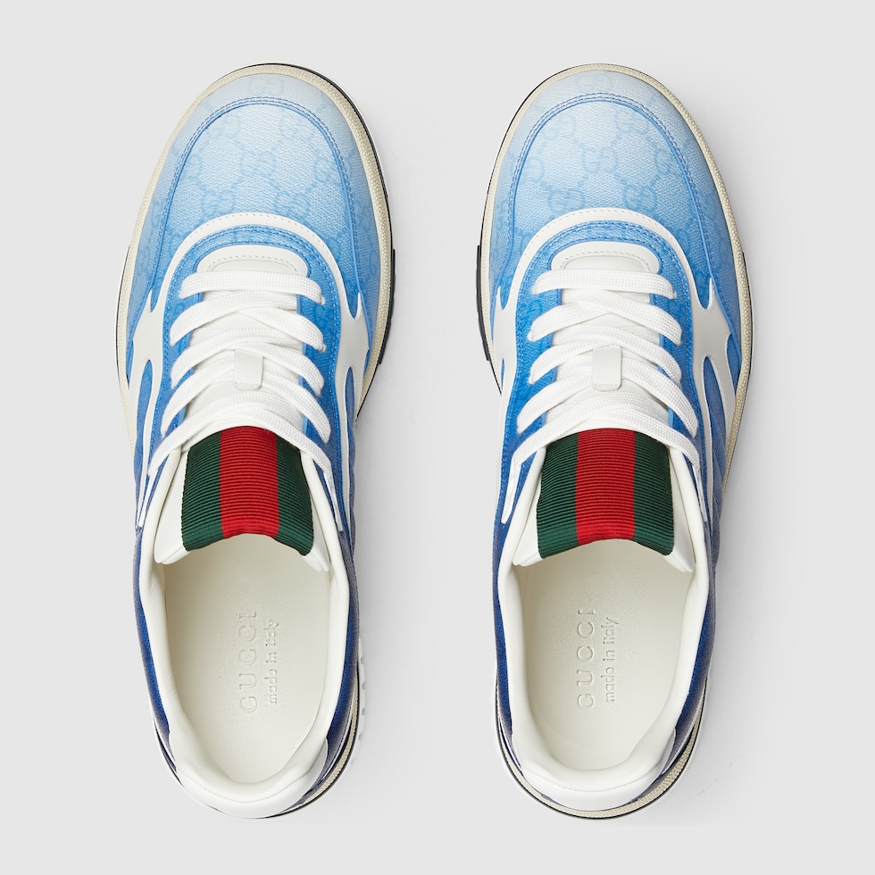 Zapatilla Gucci Re-Web para hombre en GG supreme azul degradado | GUCCI® ES