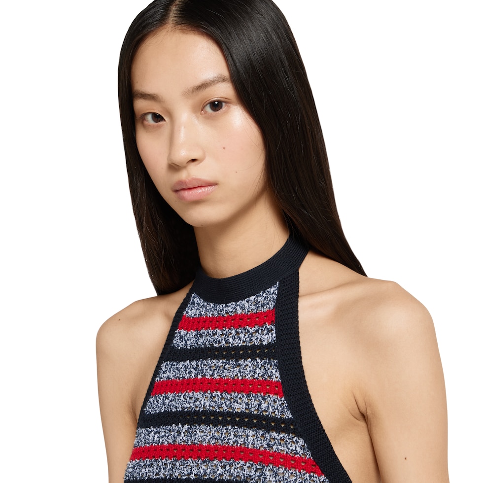 Top con scollo all'americana in maglia di cotone fine a righe in blu ...