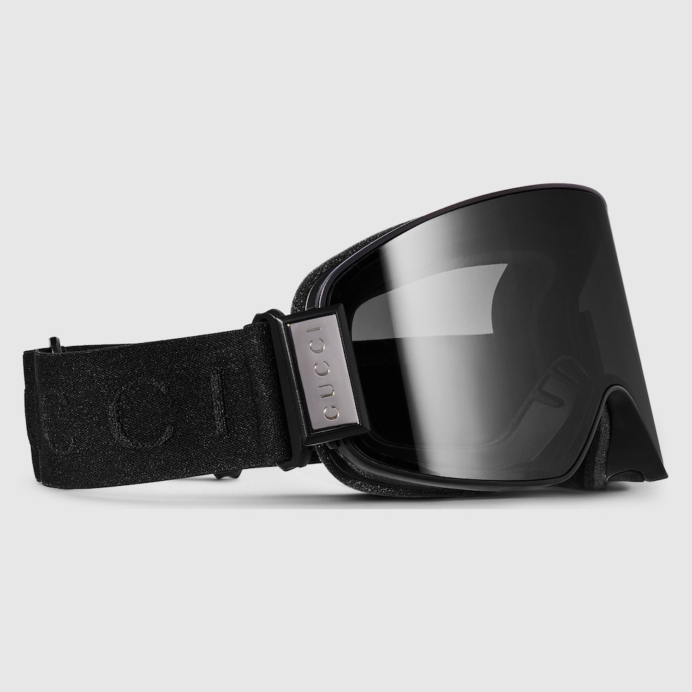 Mask-shaped sunglasses in black | GUCCI® US