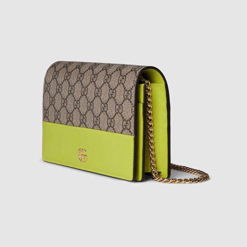 GG Marmont bi-color wallet on chain in beige and bright green leather ...