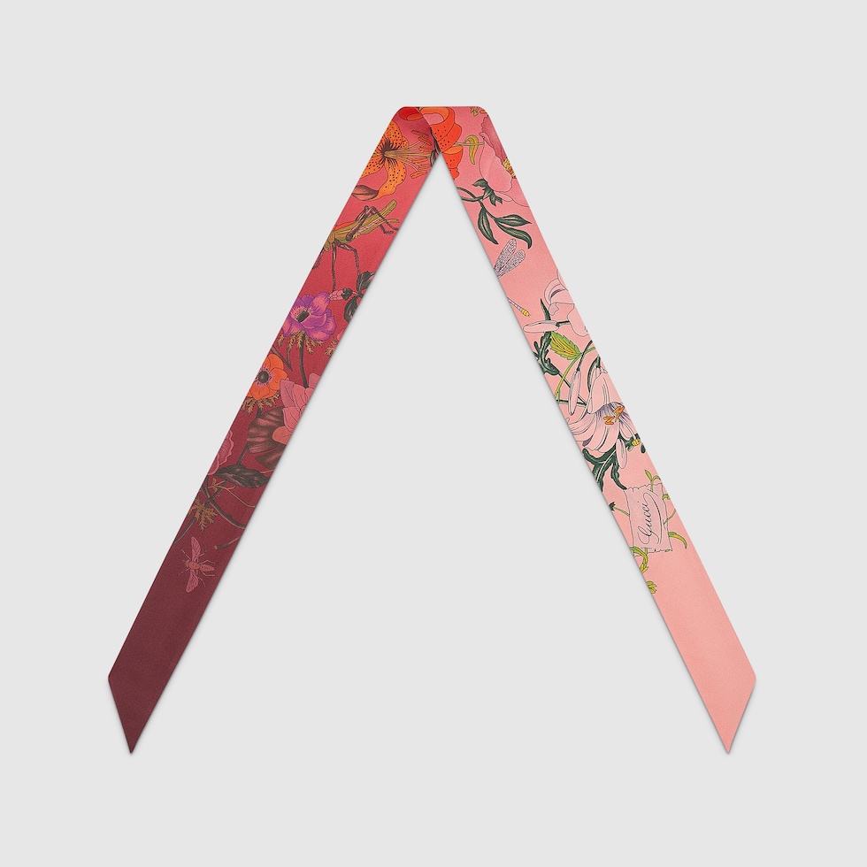 Printed silk twill neck bow in magenta | GUCCI® ZA