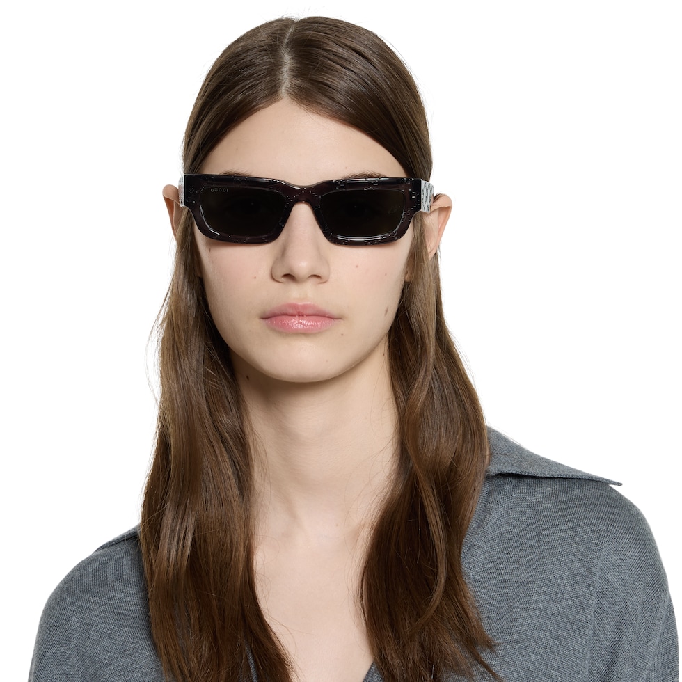 Rectangular frame sunglasses in dark grey | GUCCI® US