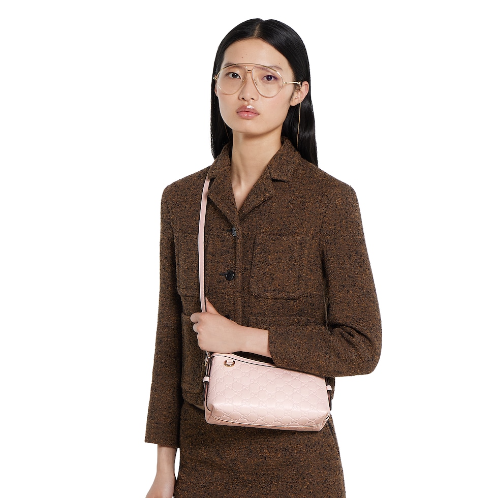 GG Emblem small shoulder bag in pink GG leather | GUCCI® FR
