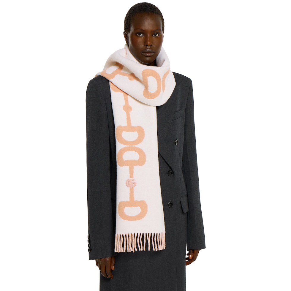 Wool cashmere scarf with intarsia in white and pink | GUCCI® CA