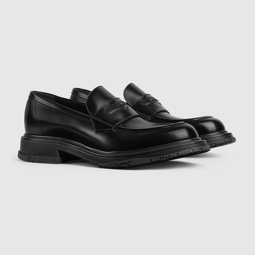 Men's loafer with tonal logo in black leather | GUCCI® SG