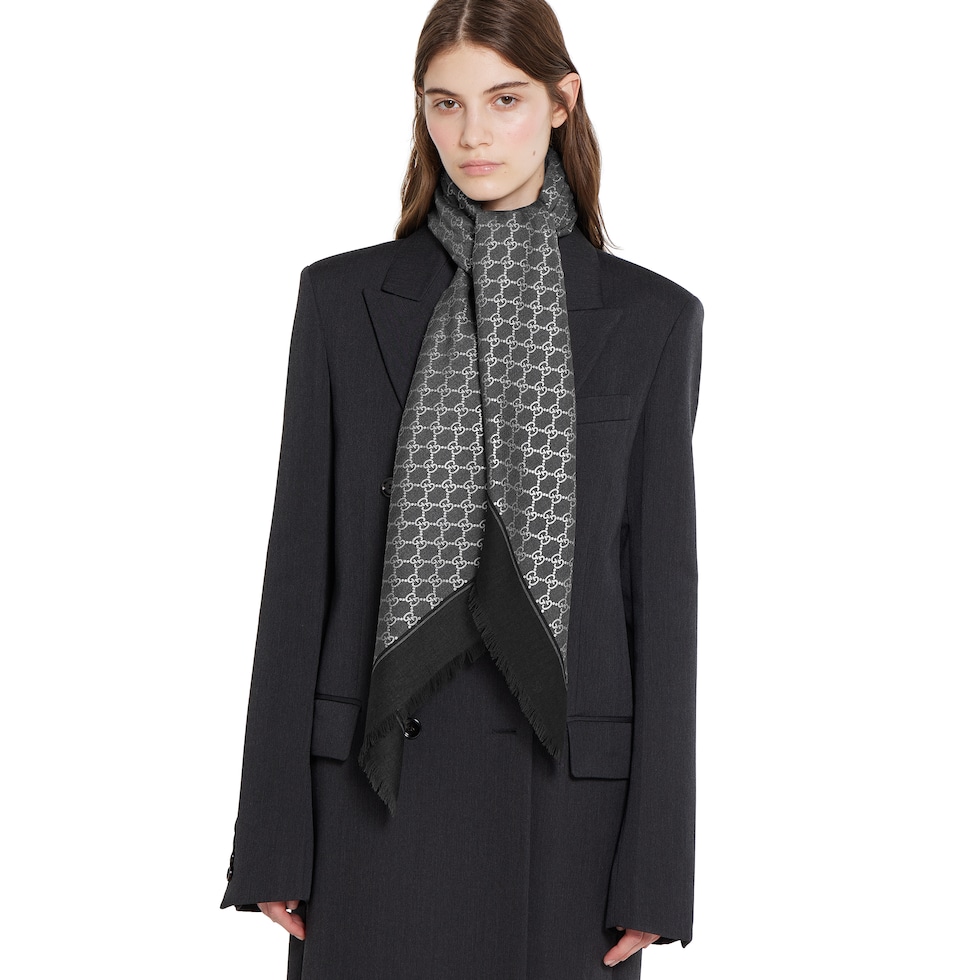 Laminated GG wool shawl in black | GUCCI® AU