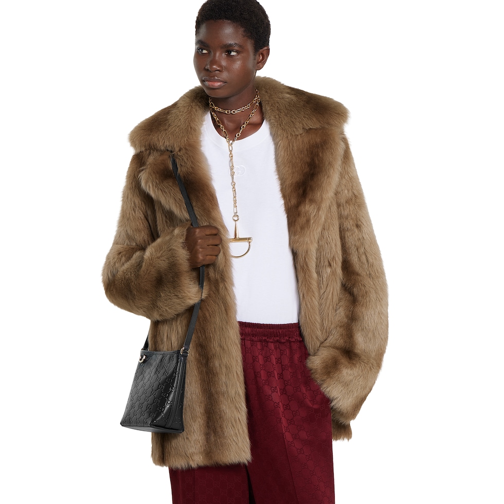 〔GGエンブレム〕ナノ バケットバッグ ・ブラック GGレザー | GUCCI公式