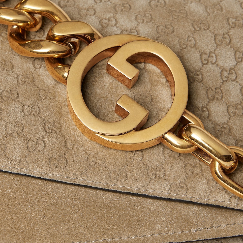 Sac à épaule avec chaîne grand format en daim GG beige | GUCCI® FR