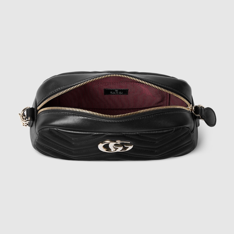 Camera bag GG Marmont misura piccola in pelle nera | GUCCI® IT