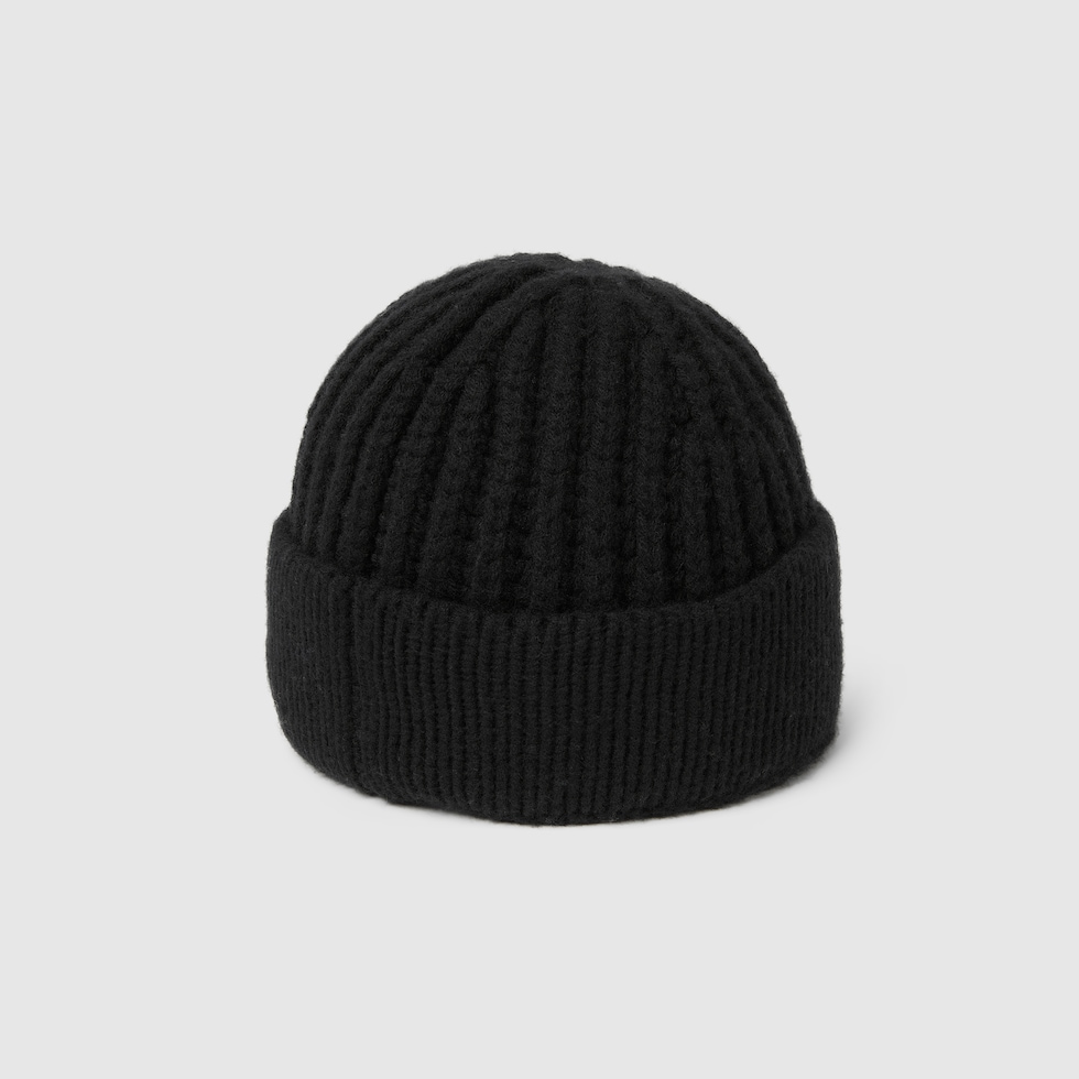 Cappello in lana cashmere con ricamo in nero | GUCCI® AE