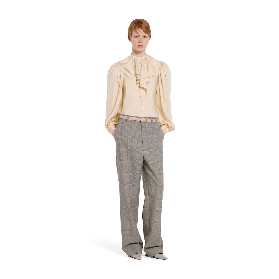 Belt with oval buckle in pink beige leather | GUCCI® AU