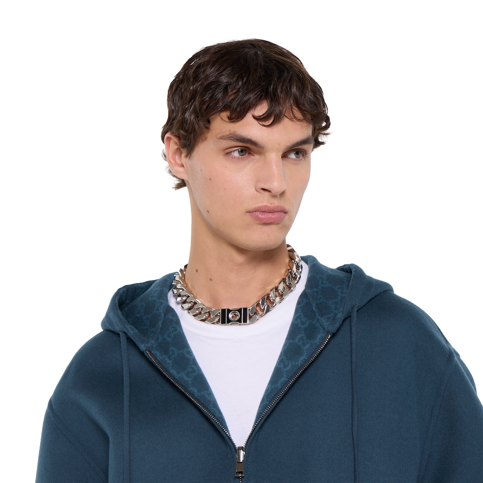 Collar de cadena Gucci Interlocking en latón en tono paladio | GUCCI® ES