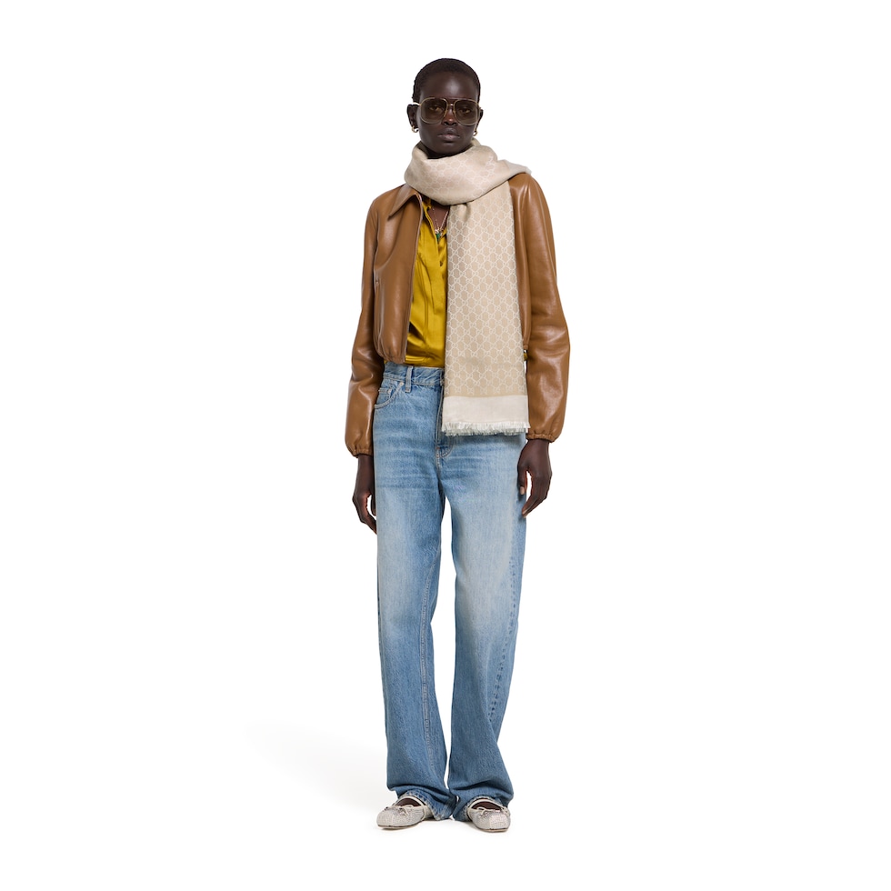 GG silk wool shawl in beige and white | GUCCI® DE