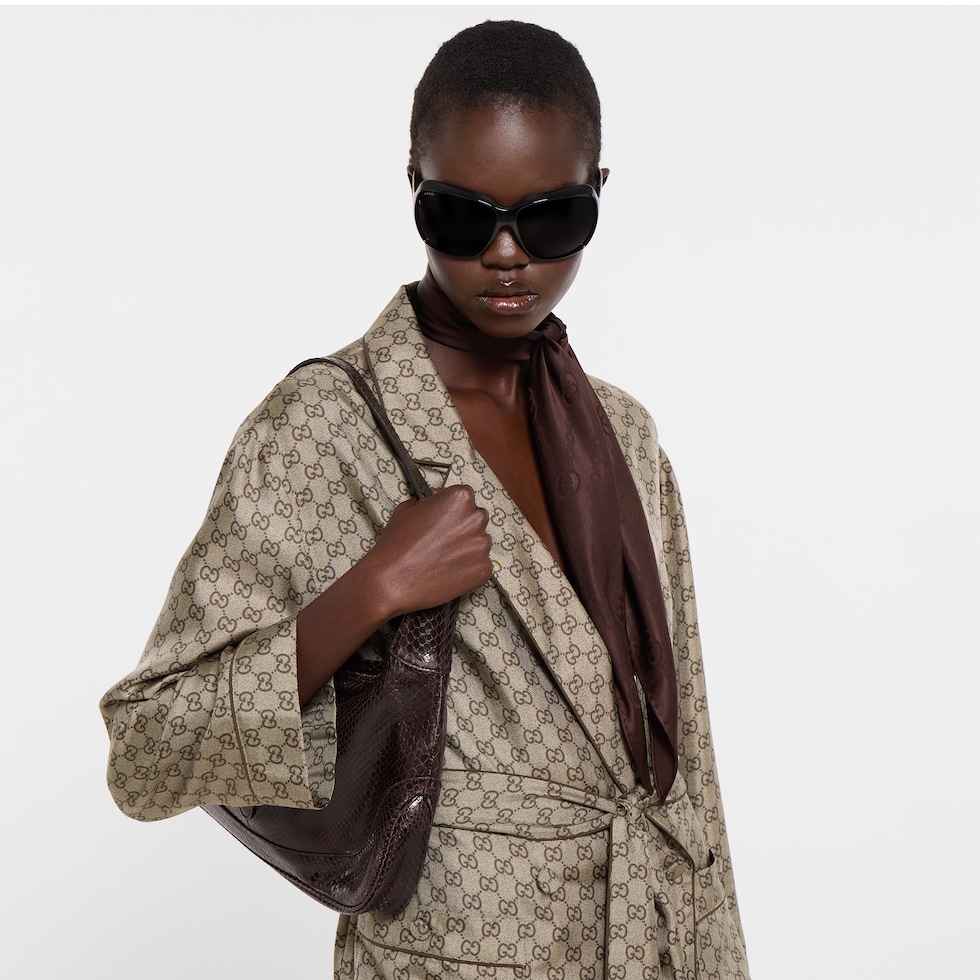 Interlocking G chain silk carré in brown | GUCCI® ZA