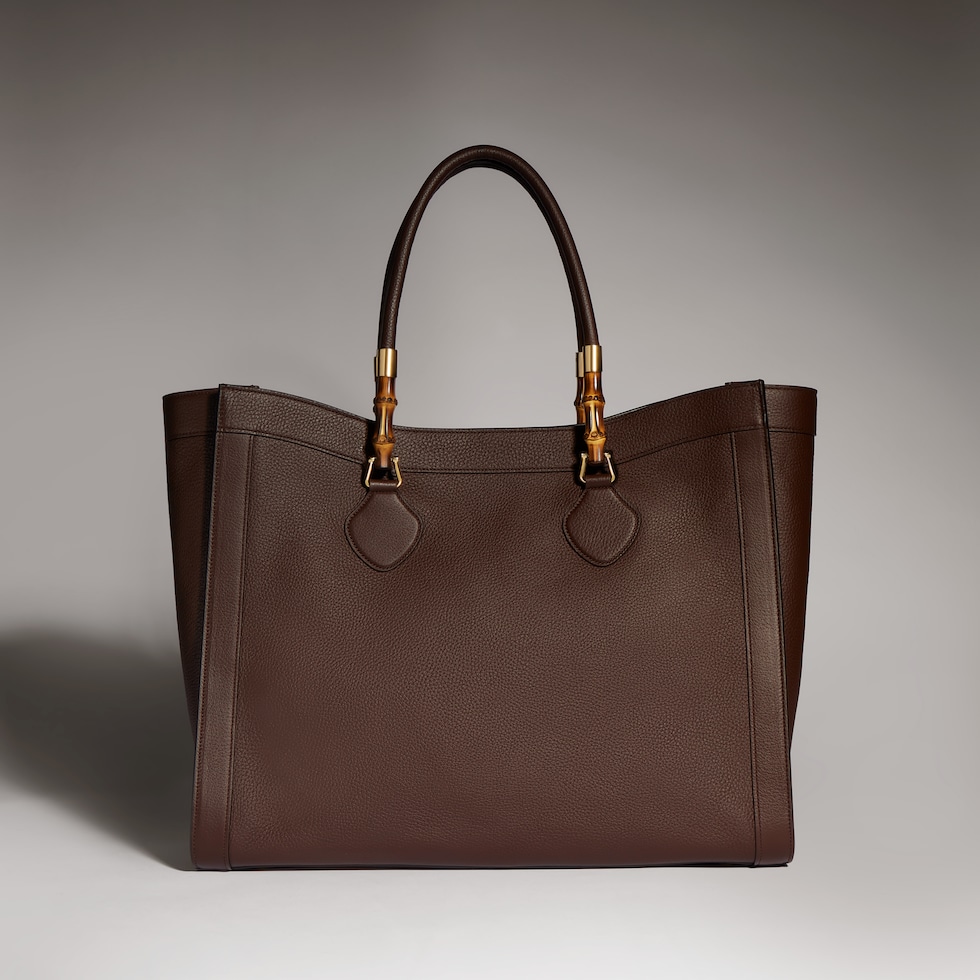 Bamboo Tote bolsa grande en piel marrón | GUCCI® ES