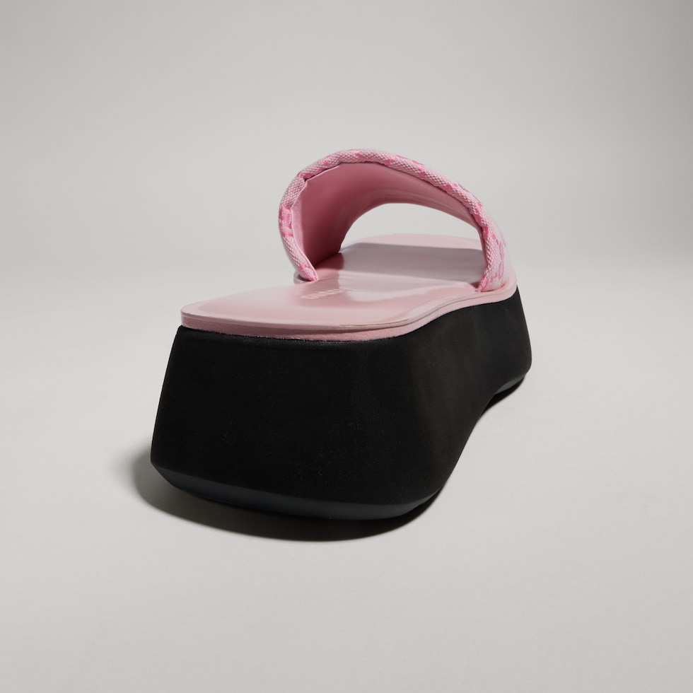 Women's flatform slide sandal in pink GG canvas | GUCCI® SE