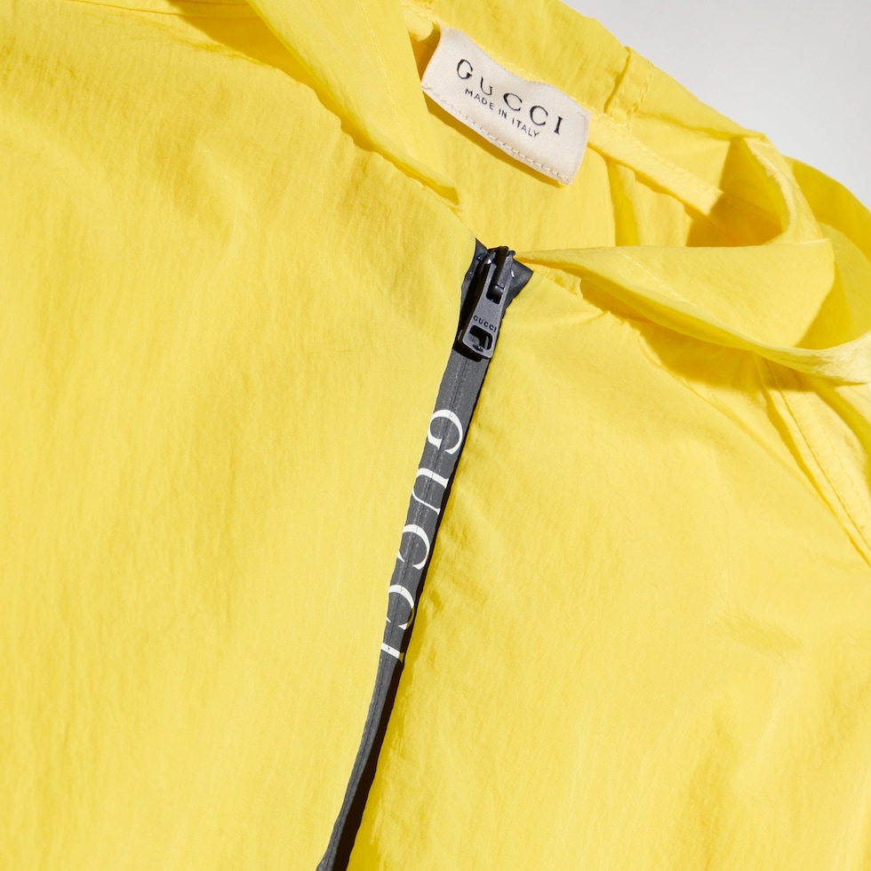 Veste pour bébé en nylon froissé en jaune | GUCCI® FR