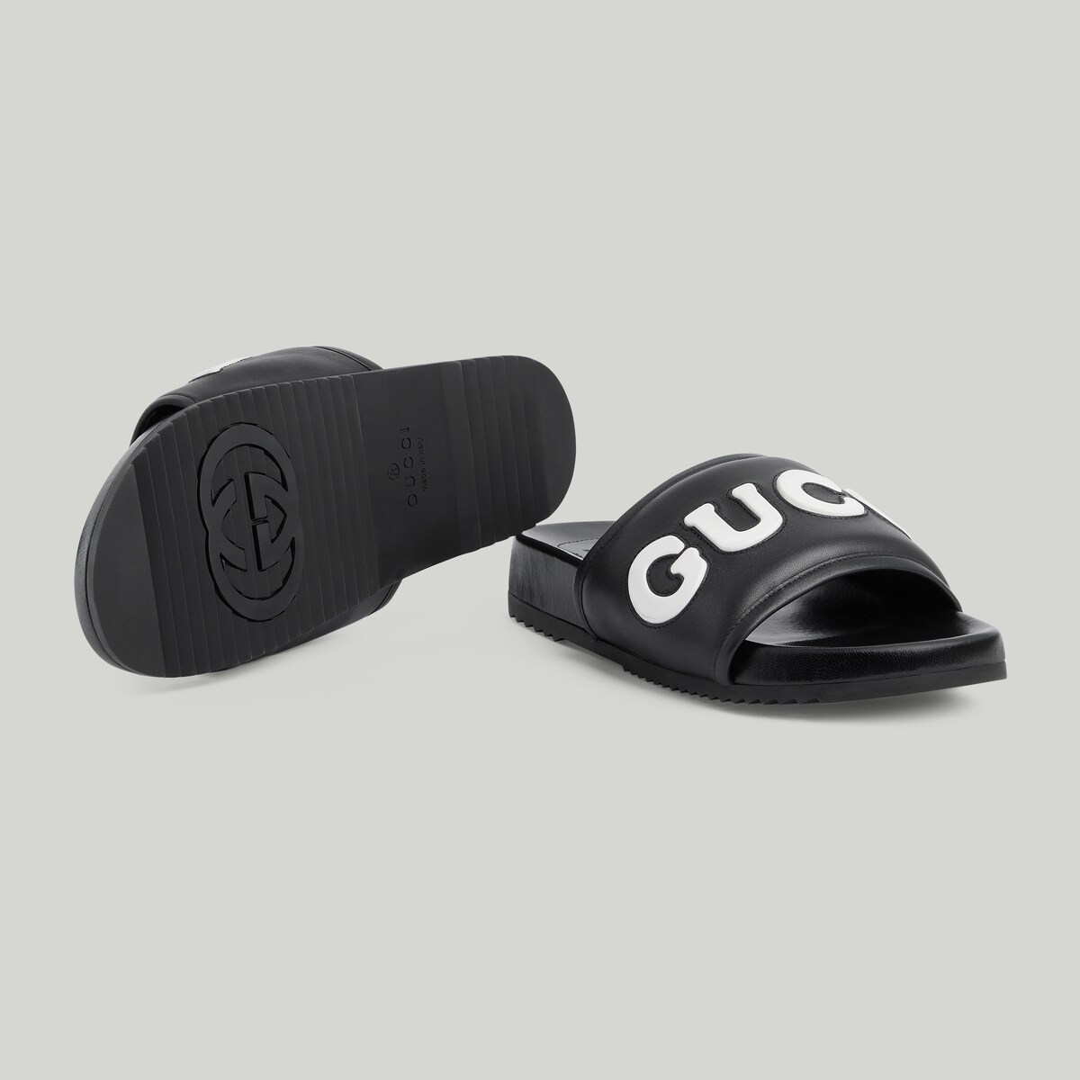 Men's Gucci slide sandal in black leather | GUCCI® SG