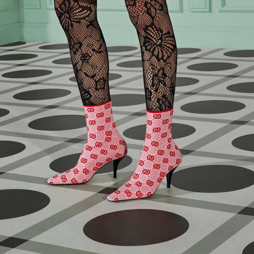 Bottines en maille GG pour femme en rose et rouge | GUCCI® FR