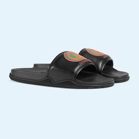 Men's Good Game slide sandal in black leather | GUCCI® Australia