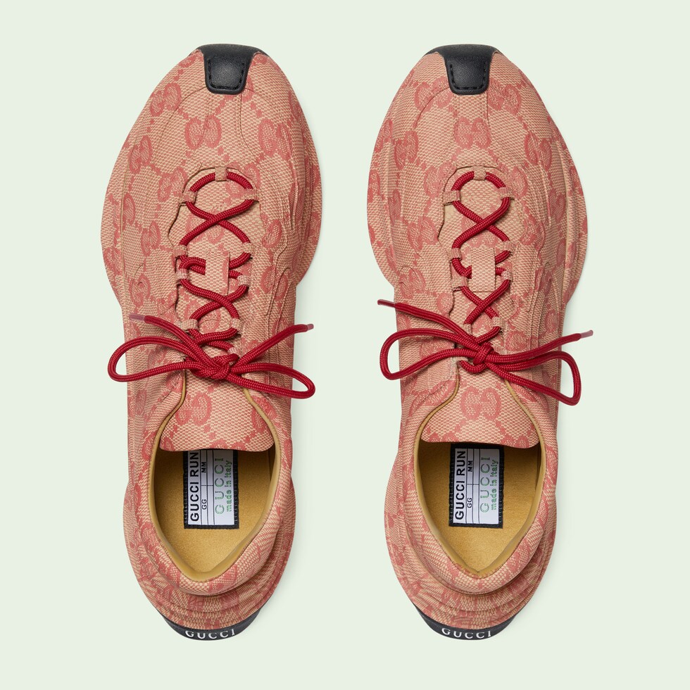 Men's Gucci Run sneaker in beige and hibiscus red leather | GUCCI® TR