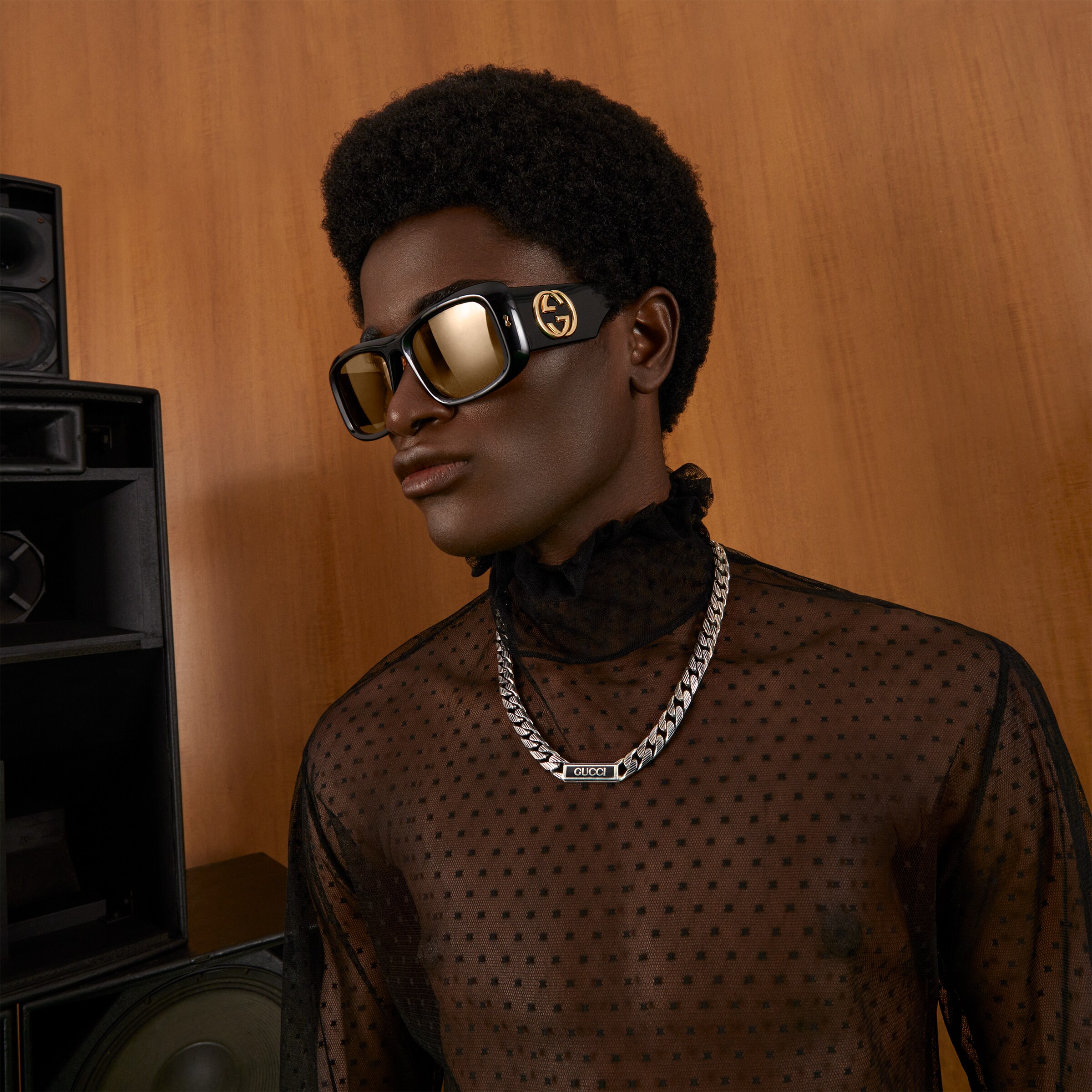 Halskette mit emailliertem Gucci Logo in 925er Sterlingsilber | GUCCI® CH