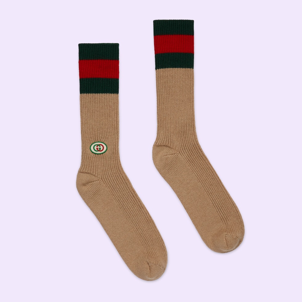 Wool socks with Interlocking G patch in camel | GUCCI® AE